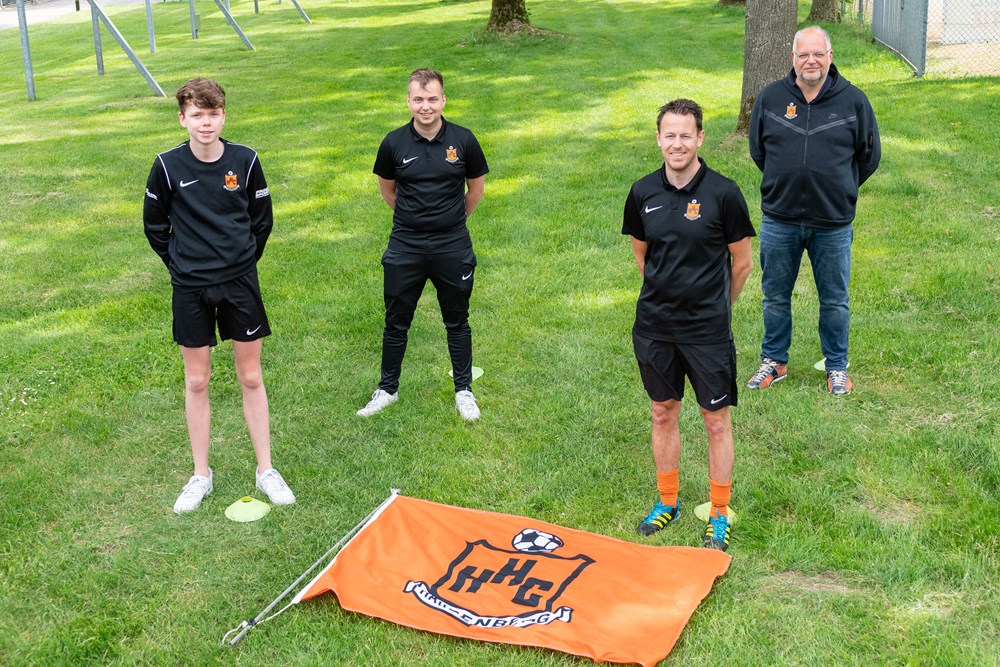 Contracten trainers HHC Academy getekend - HHC Hardenberg