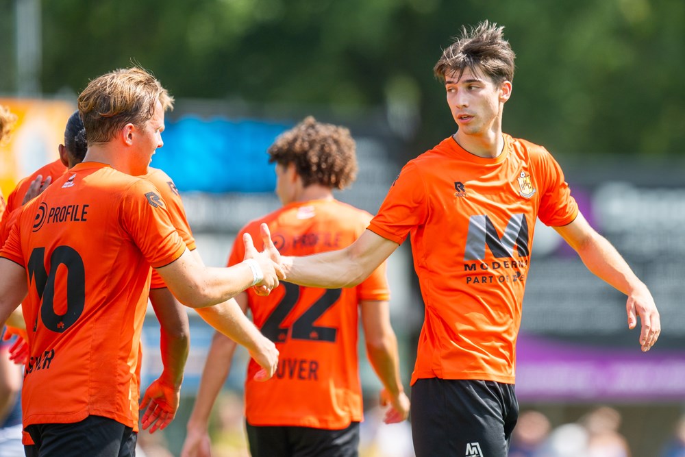 Jong Almere City FC - HHC 1 - HHC Hardenberg