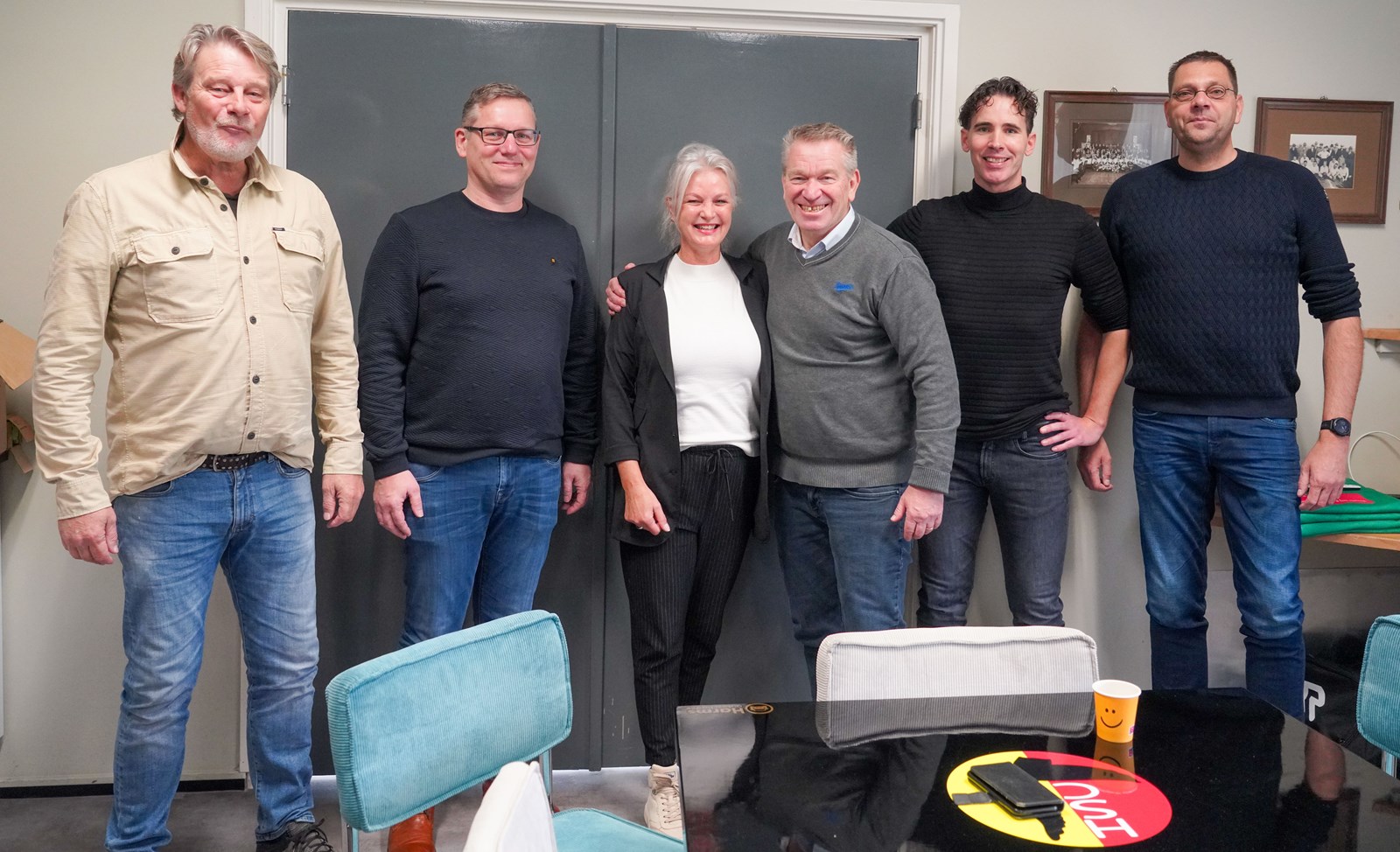 Firmo Adviseurs en Valkema Sport ondertekenen sponsorcontracten bij HSC ...