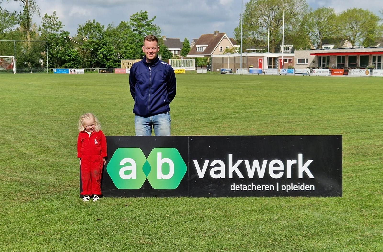 AB Vakwerk nieuwe bordsponsor - Voetbalvereniging Heeg
