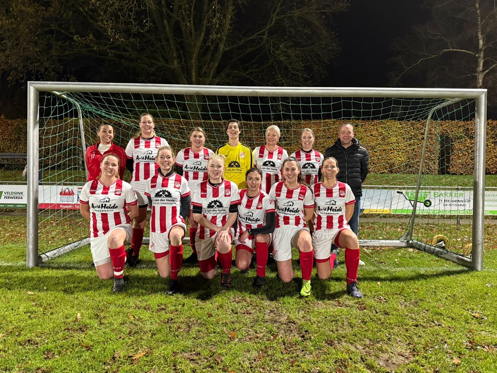 Heeg VR18+1 Kampioen - Voetbalvereniging Heeg