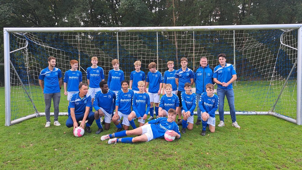 Helden JO15-1 kampioen - vv Helden