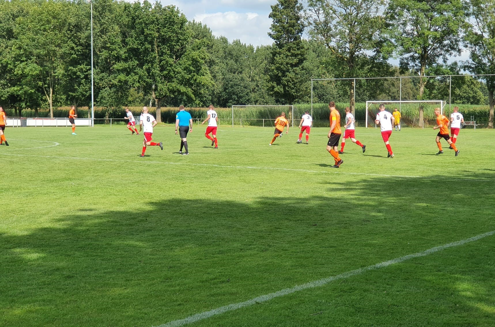 De bal rolt weer: Eerste verlies staat genoteerd. - Voetbalvereniging ...