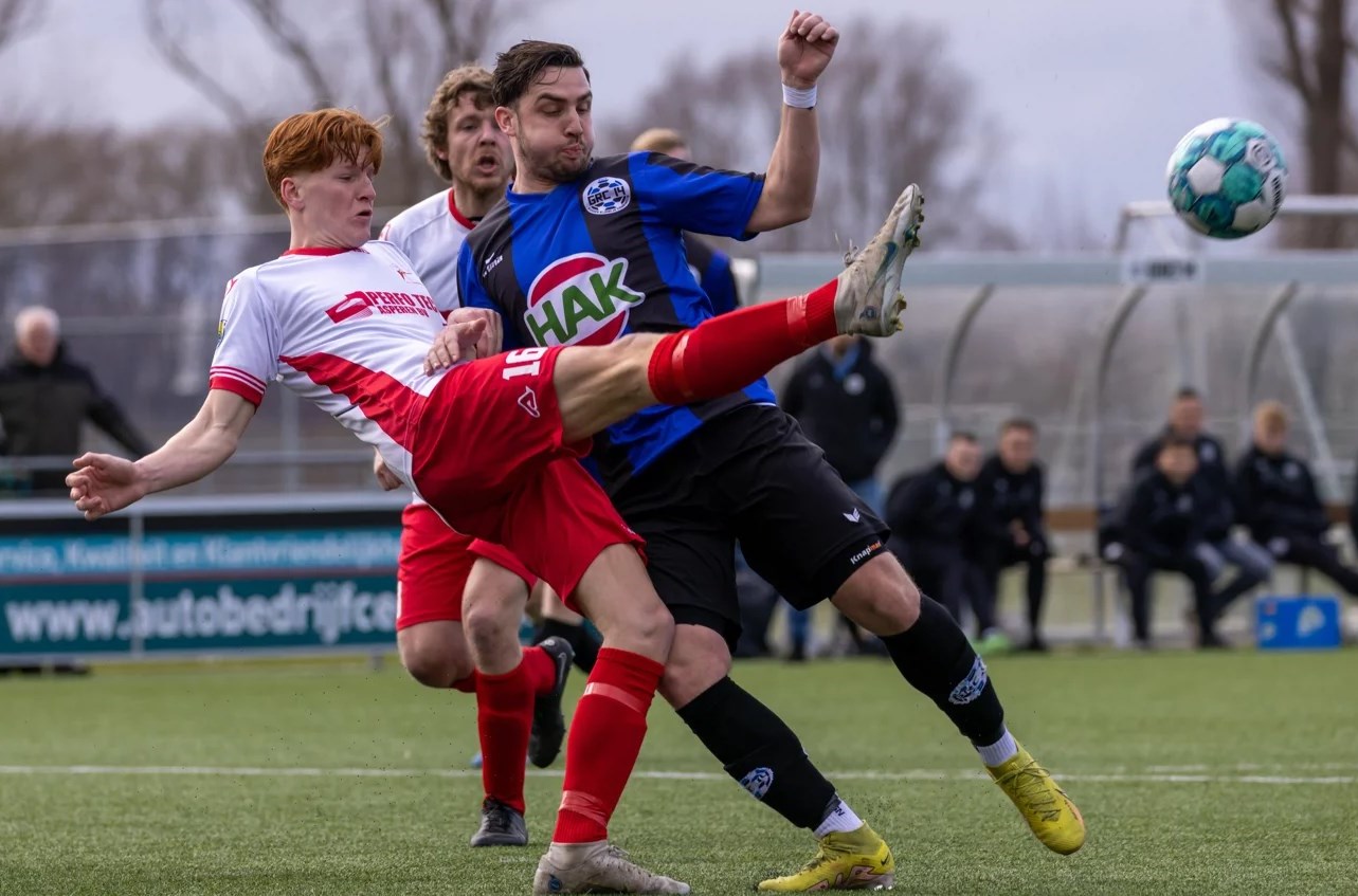 Heukelum verliest in intimiderend Giessen - Voetbalvereniging Heukelum