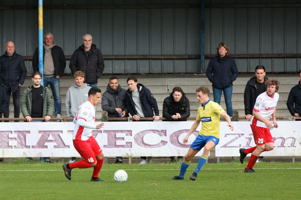 Heukelum wint van tiental in Kaatsheuvel - Voetbalvereniging Heukelum