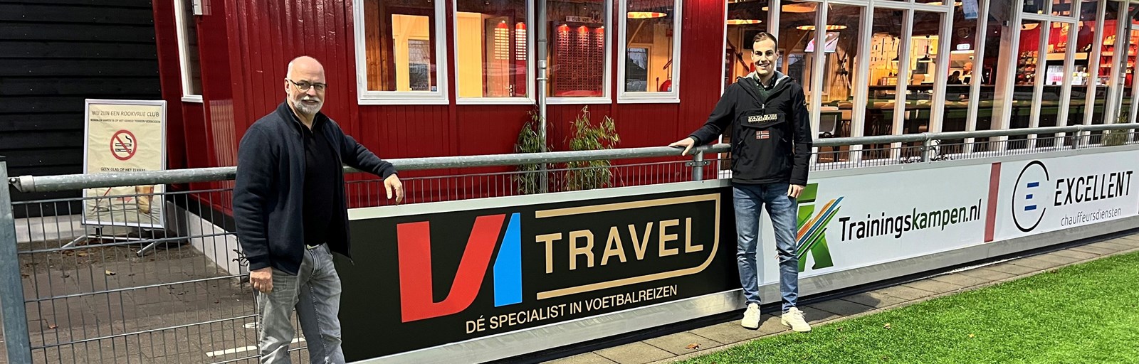 Nieuwe sponsorovereenkomst VI Travel - vv Hoogland