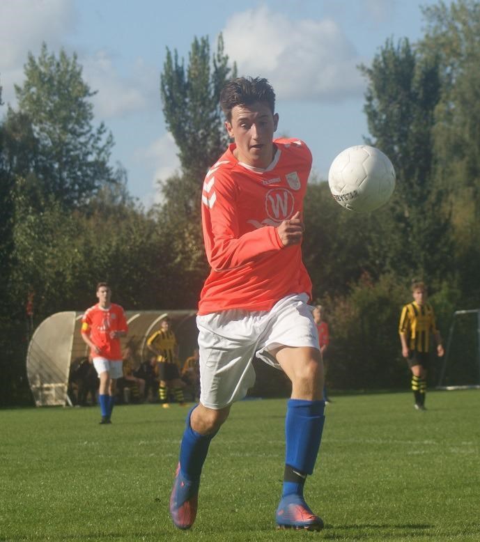 Nick Kuypers en Bas van den Berg bij A-selectie FC Horst - FC Horst
