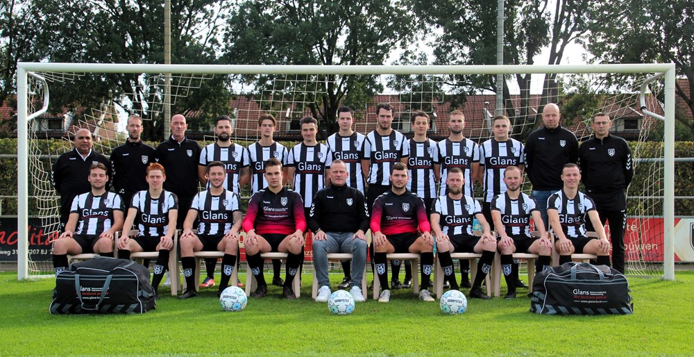 ZVV de Hoven 1 seizoen 2023 - 2024 - Zvv De Hoven