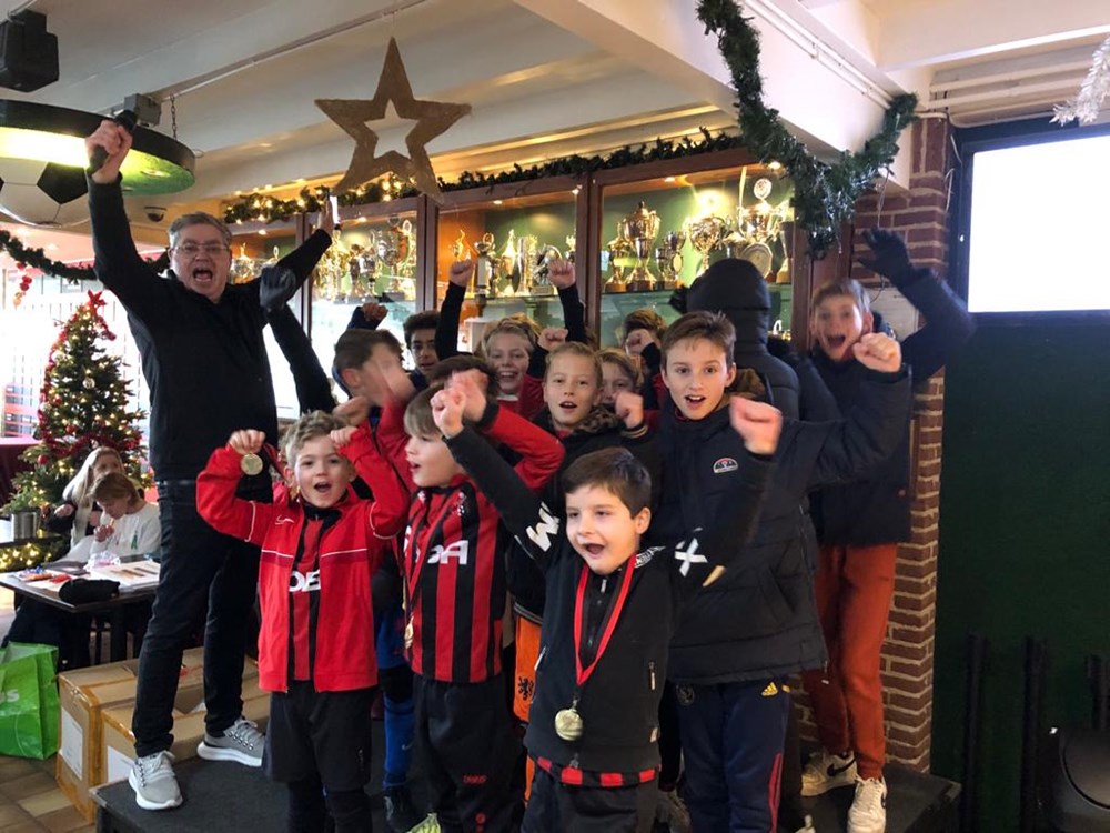 21-12: Prijsuitreiking van de Grote Clubactie bij VVIJ - WIJ ZIJN VVIJ