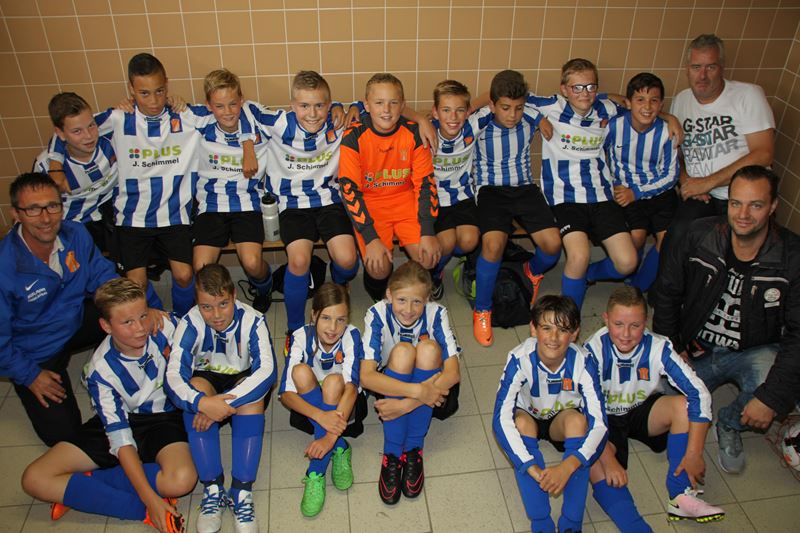de eerste wedstrijd - IJFC