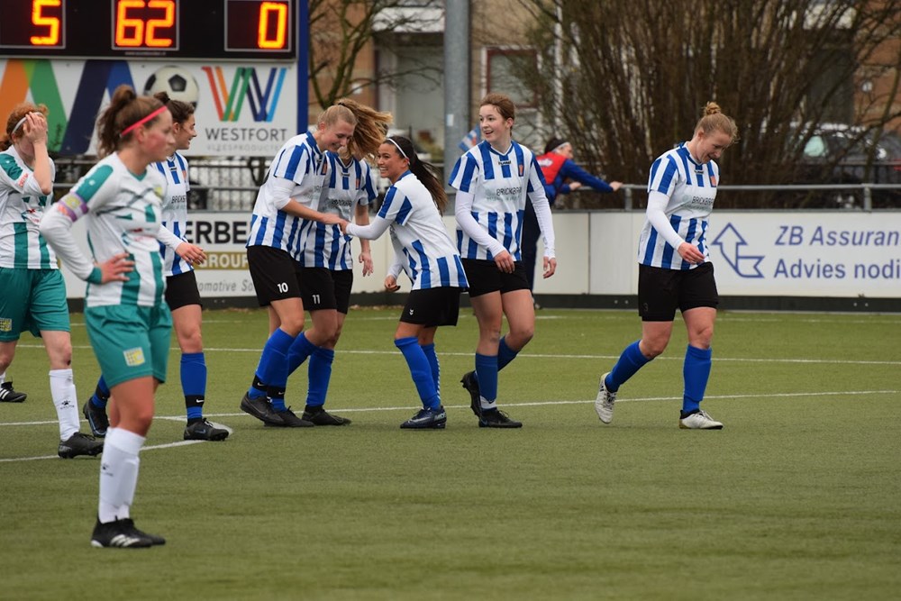 IJFC vrouwen 1 periode kampioen! - IJFC