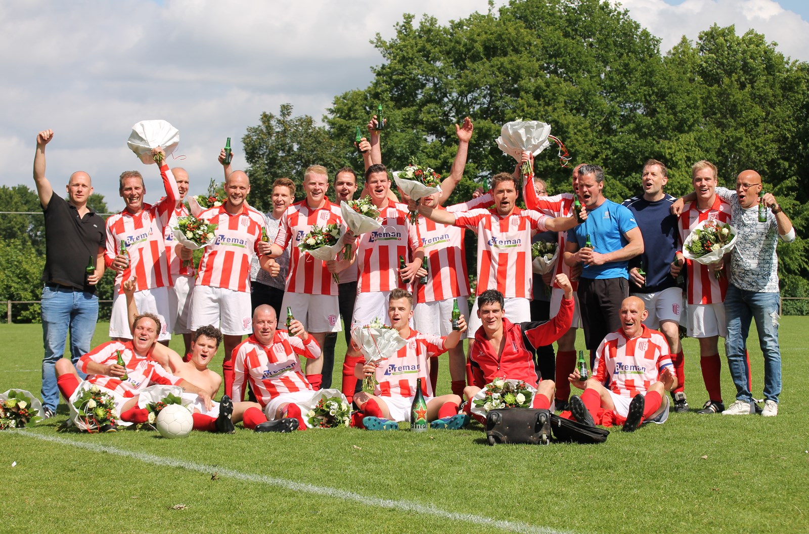 IJVV 10 Kampioen!! - IJVV