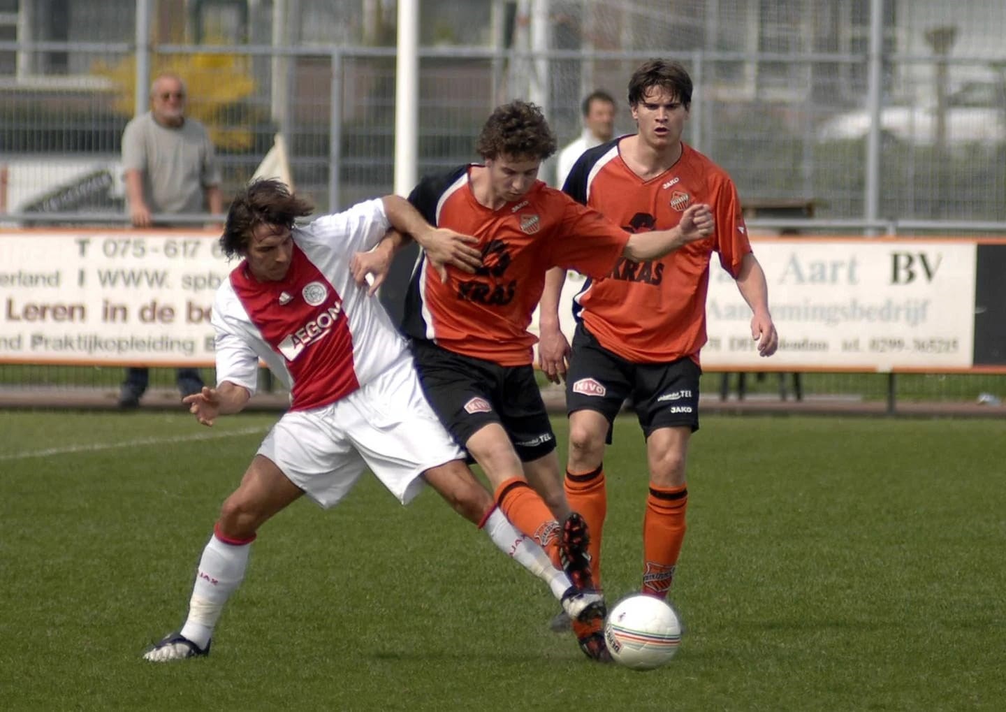 Oud-voetballer Terry Klokkemeijer nieuwe trainer van VV IJmuiden