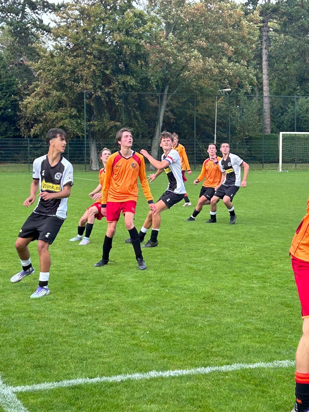 V.V. IJmuiden JO17-1 - H'lem K'land JO17-1
