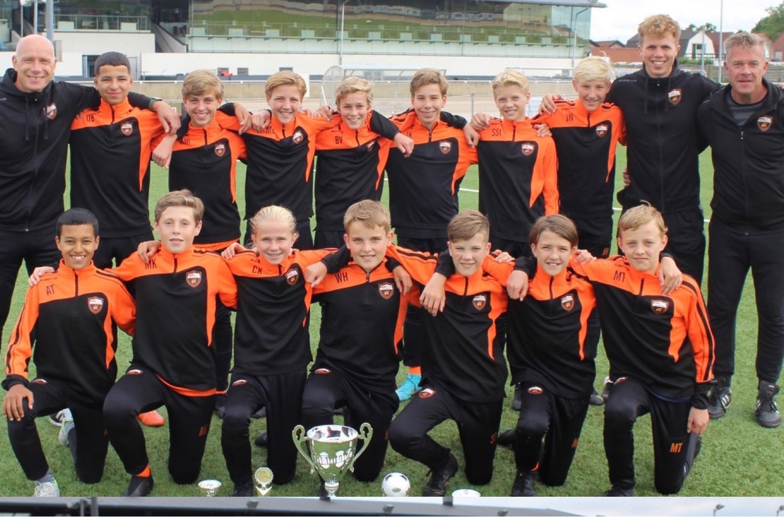 Jaaroverzicht Jong Holland O13-1 Seizoen 2022-2023: - CSV Jong Holland