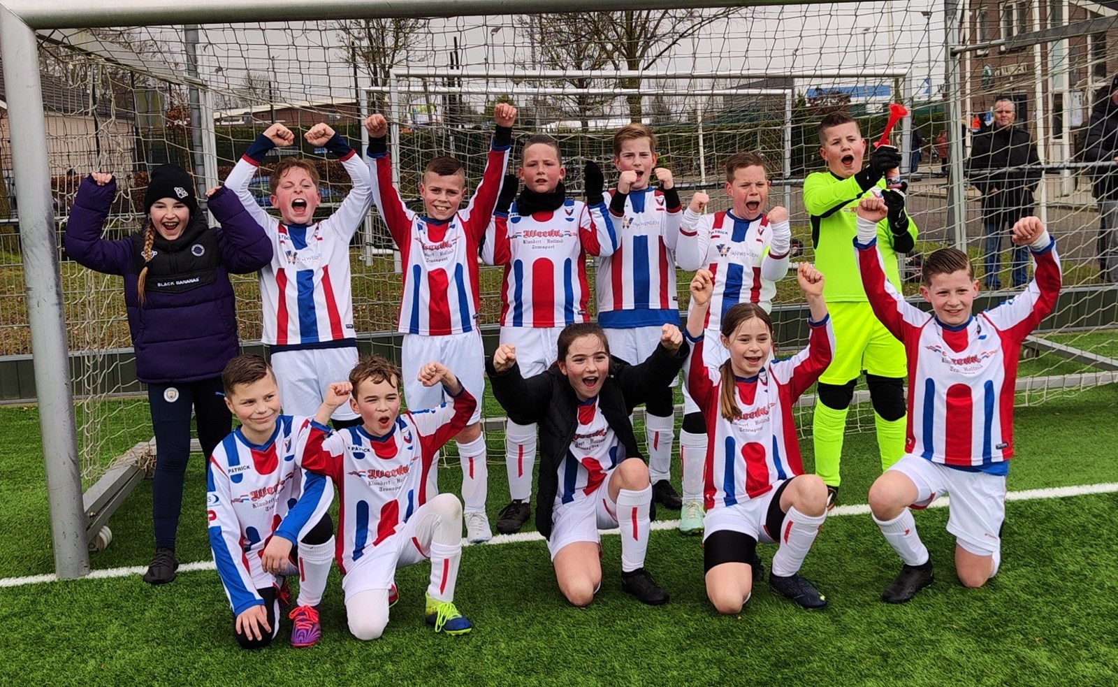 Klundert JO11-2 fasekampioen (3e fase) - v.v. Klundert