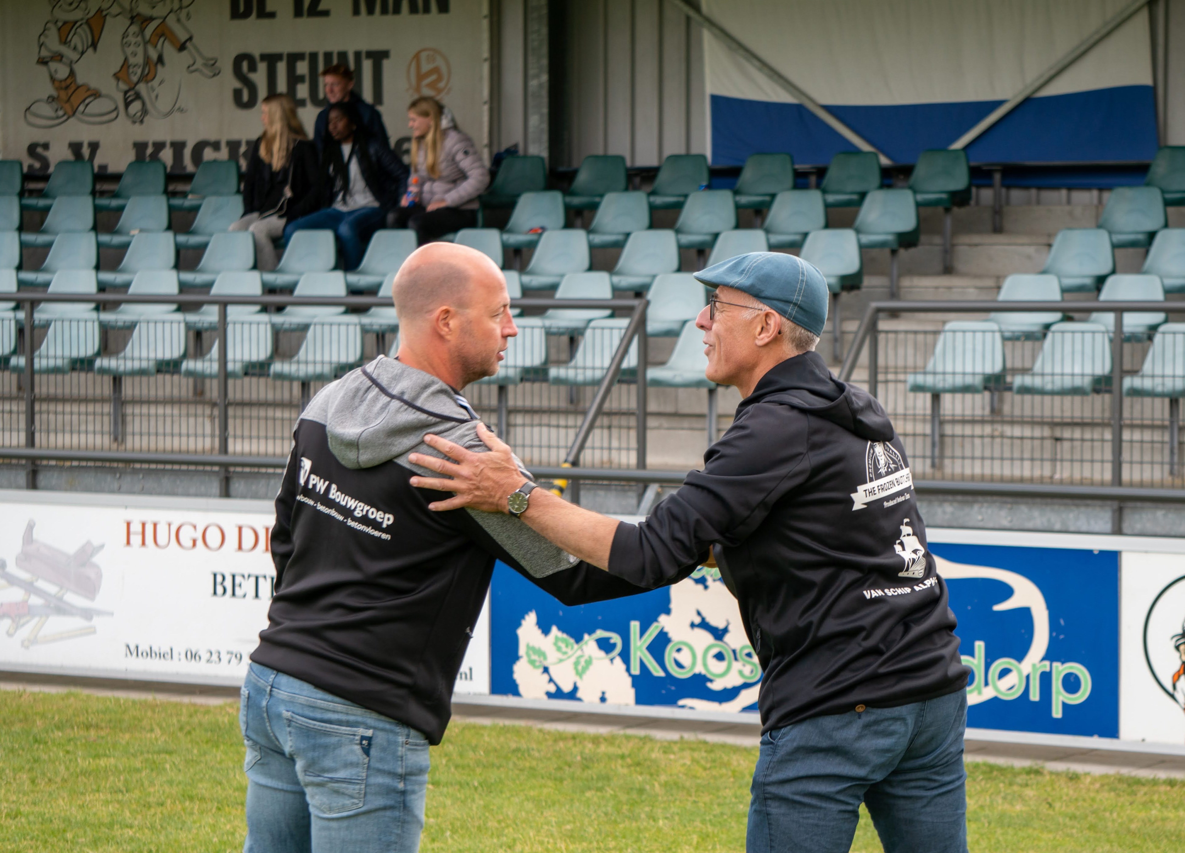 Technische staf compleet na terugkeer Dennis Bos - Voetbal Vereniging ...
