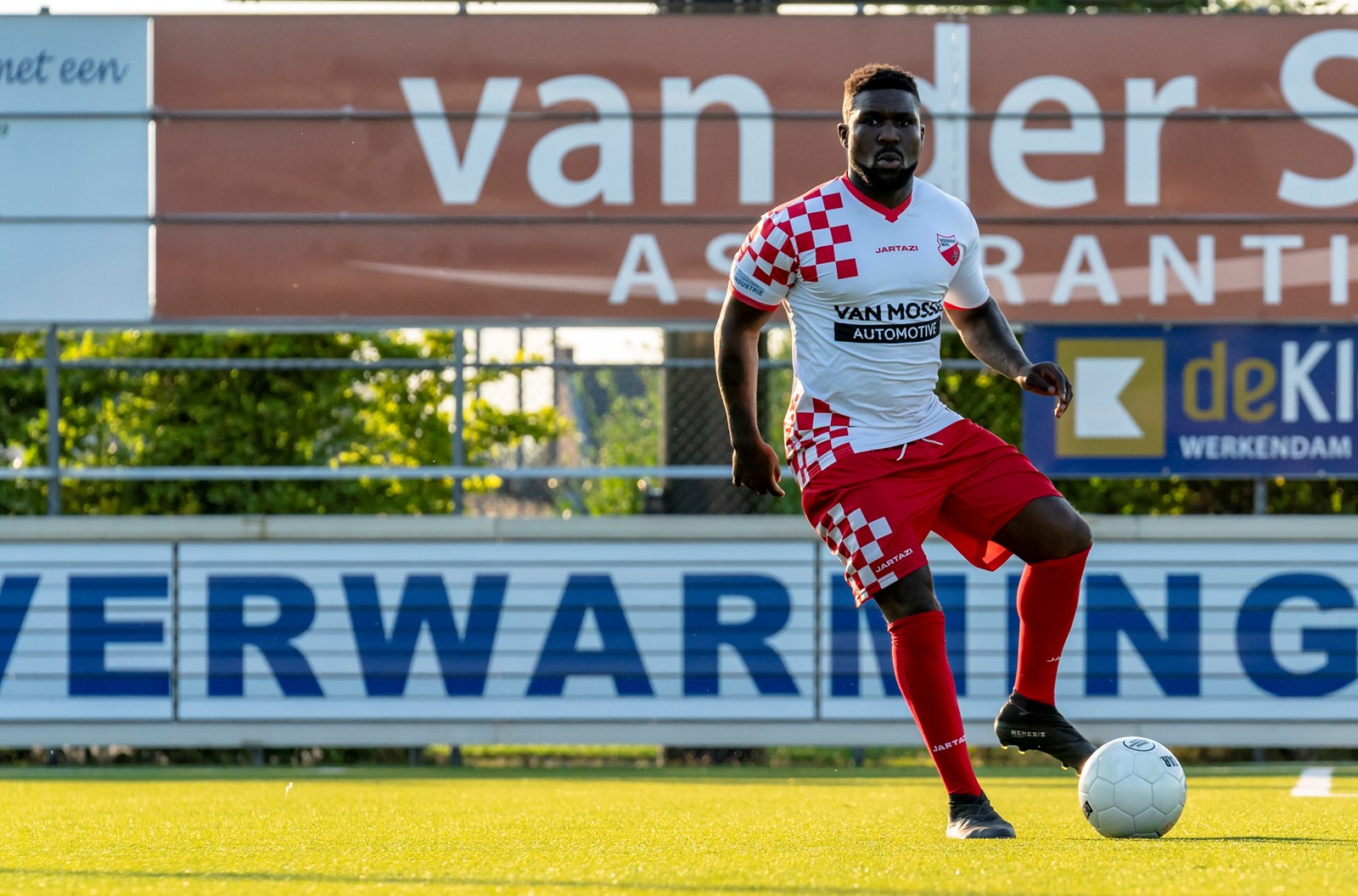 Royston Drenthe keert terug bij Kozakken Boys en tekent eenjarig ...