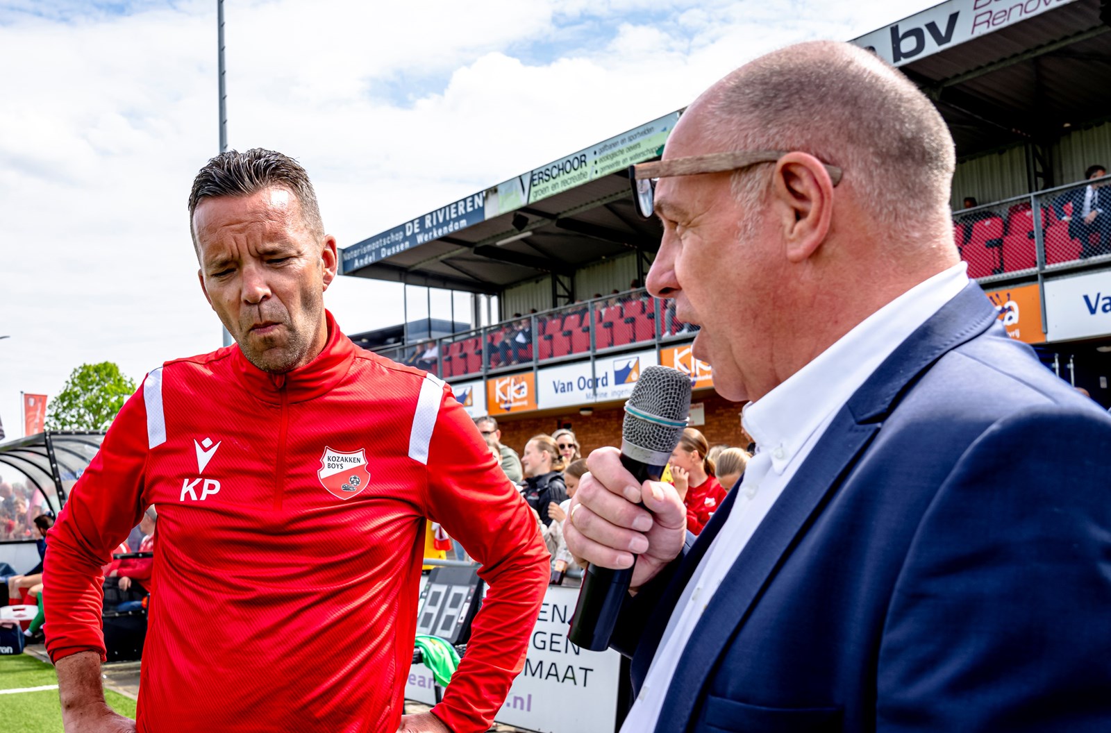 Koert Poppelaars neemt afscheid als verzorger bij het eerste elftal van Kozakken Boys - Kozakken ...