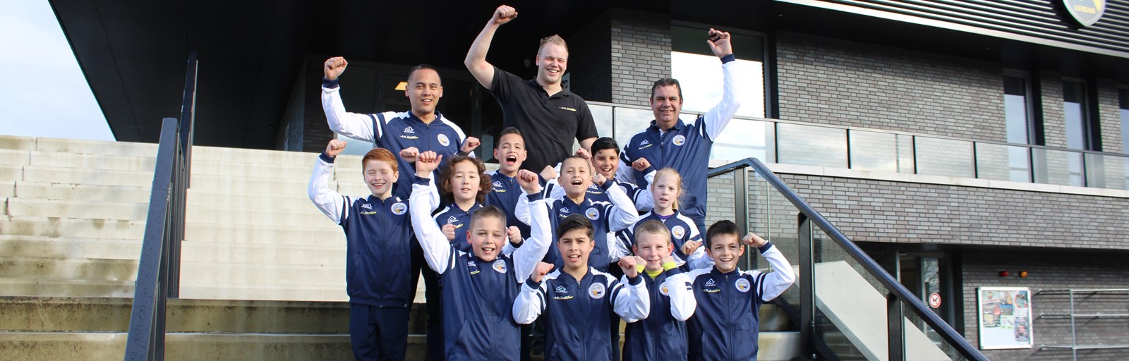 Presentatiepakken voor de JO11-1 - v.v. LRC Leerdam