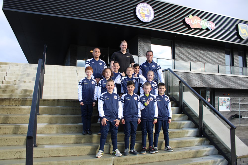 Presentatiepakken voor de JO11-1 - v.v. LRC Leerdam