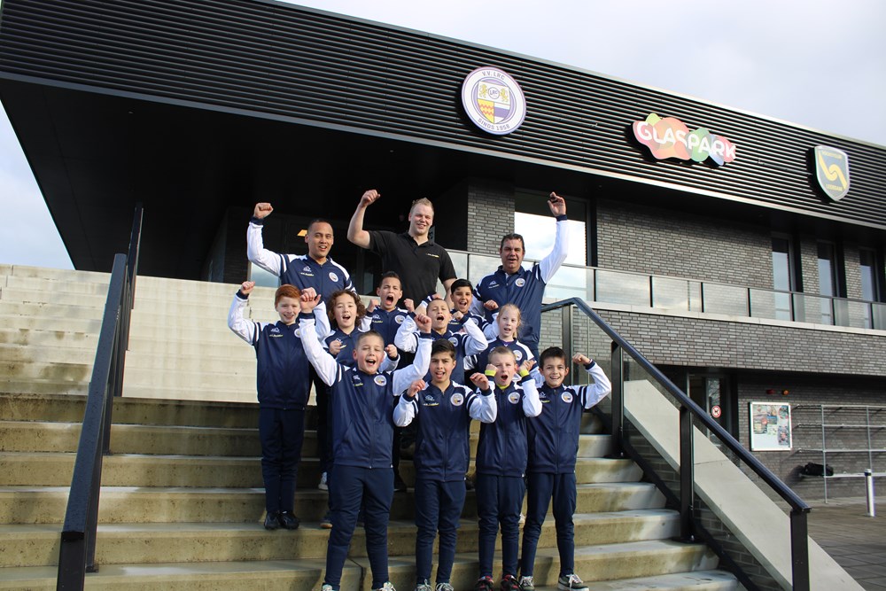 Presentatiepakken voor de JO11-1 - v.v. LRC Leerdam