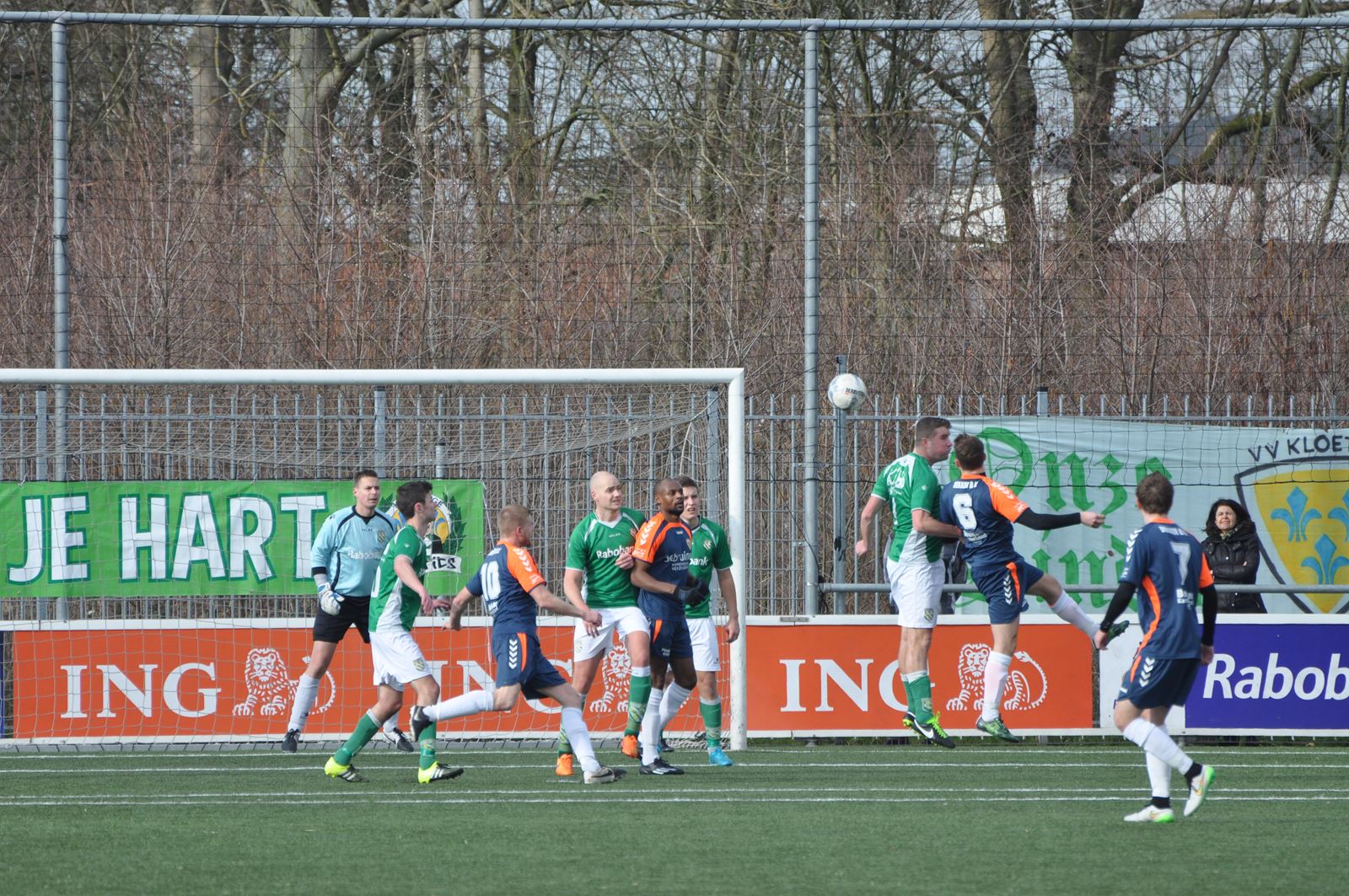Keeper Edward de Groot gehuldigd - vv Nieuw Lekkerland
