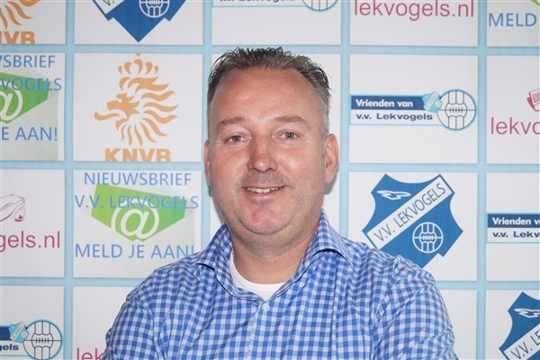 Koninklijke onderscheiding Jaap van Reeuwijk - Lekvogels