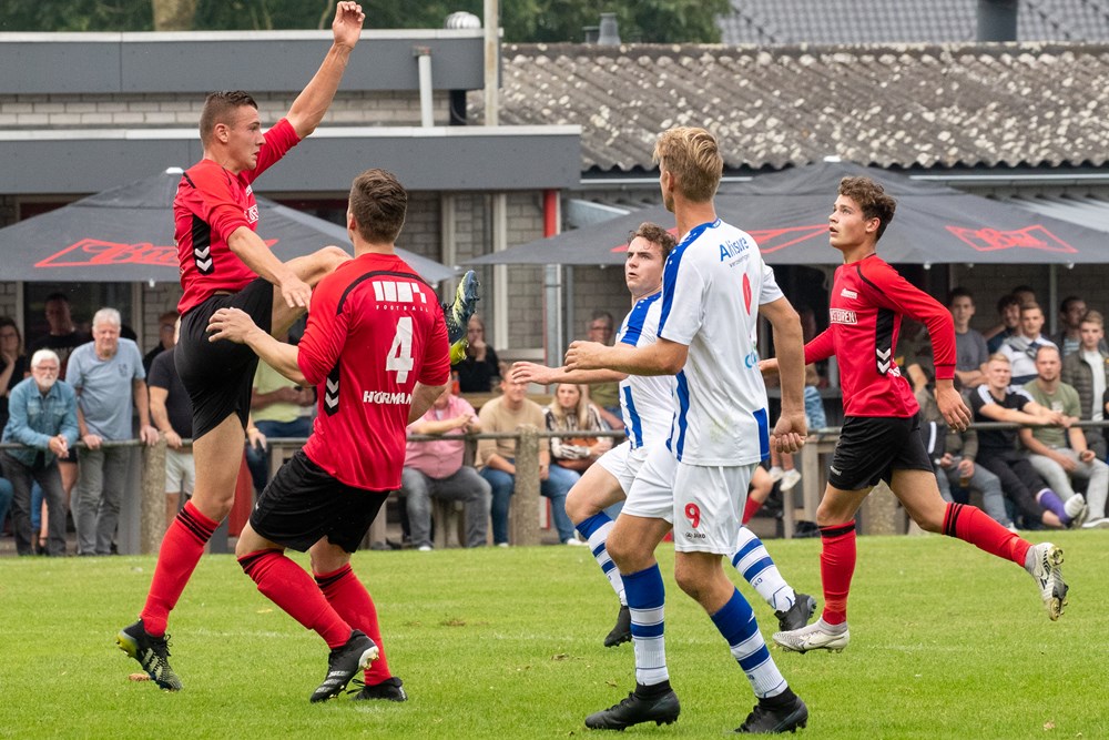 FC Lienden sleept punt uit het vuur in Kesteren na 2-0 achterstand ...