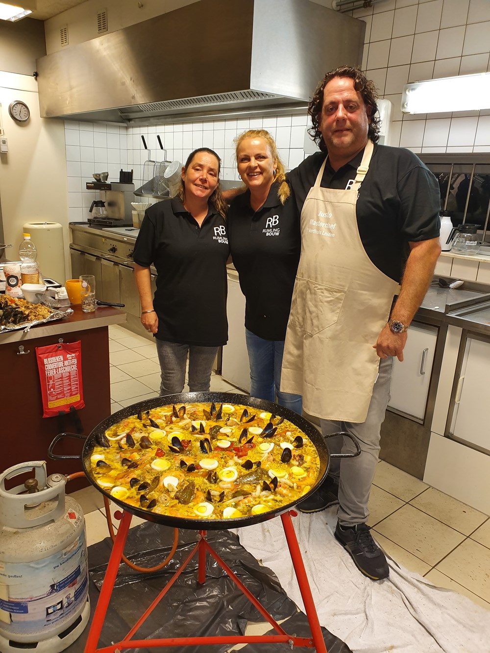 Paella Party Selectie Lugdunum en O23-1 dankzij Rumling Bouw - LVV Lugdunum