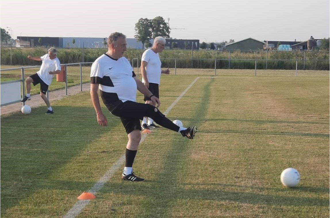 WALKING FOOTBALL - Voetbalvereniging sv-MEC'07