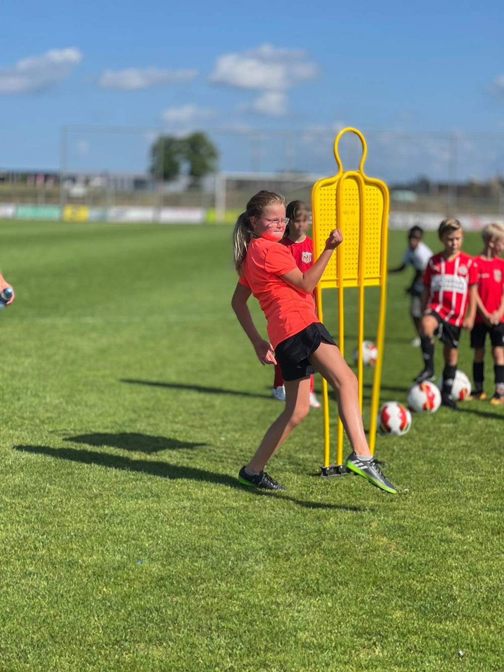 START SEIZOEN WEEKEND - Voetbalvereniging sv-MEC'07