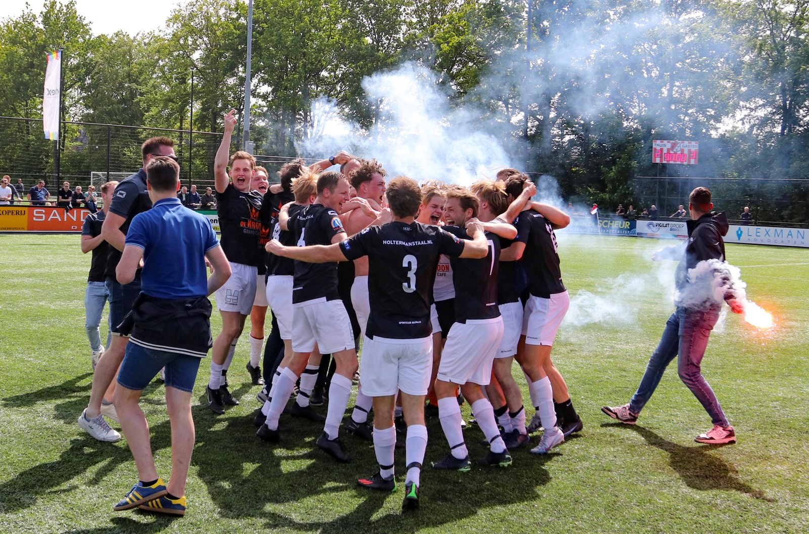 Veel festiviteiten rond terugkeer Sc Markelo in 2de klasse - Sportclub ...