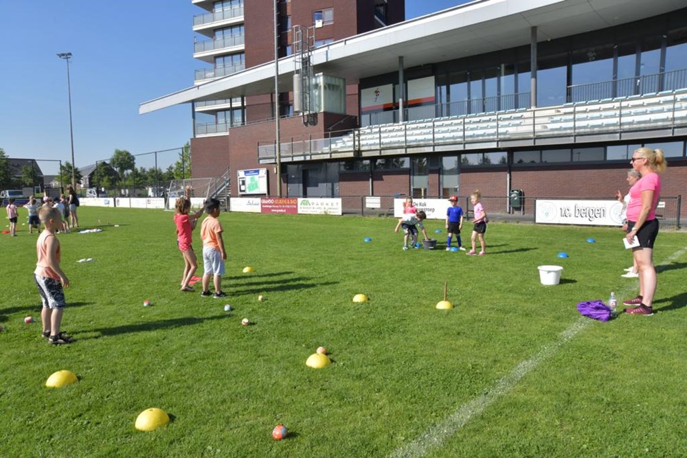 Basisschool de Kreek te gast op de Markiezaten - v.v. De Markiezaten