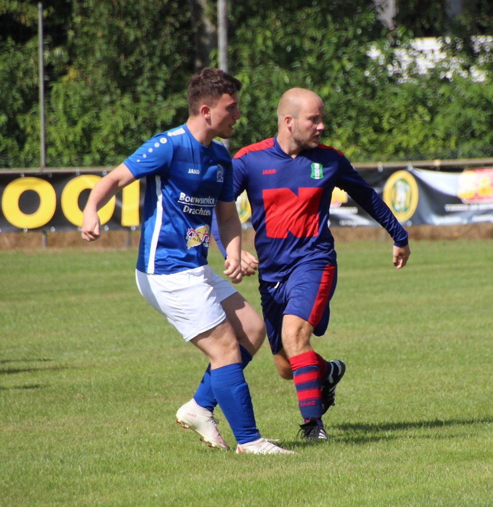 Foto-impressie van het voetbaltoernooi van Harkema Opeinde op 27 ...
