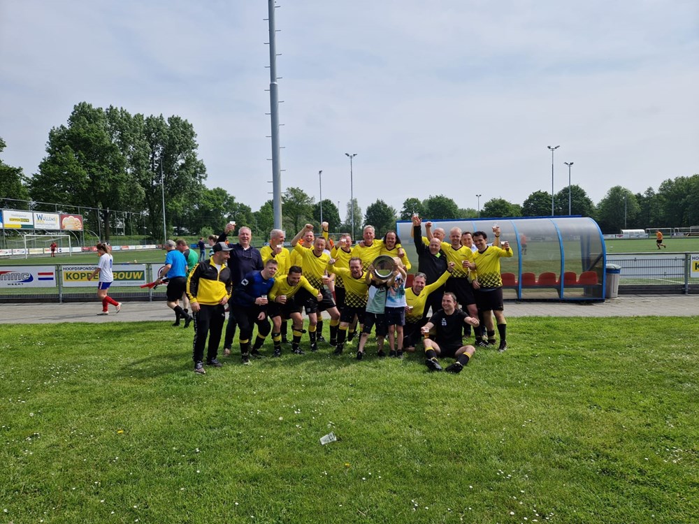 FC ODA VETERANEN 1 - FC ODA | De gezelligste voetbalvereniging van Weert