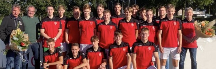 Oene 5 in nieuwe kleren - VV Oene