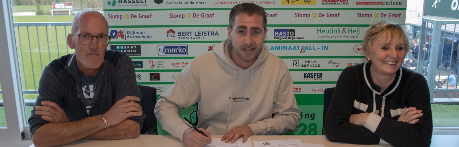 Hoofdtrainer William van den Hul tekent contract