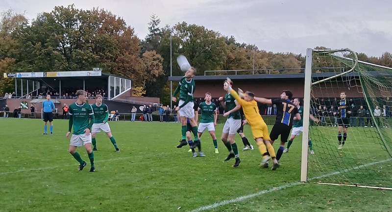 FC Ommen laat Bergentheim ontsnappen - FC Ommen