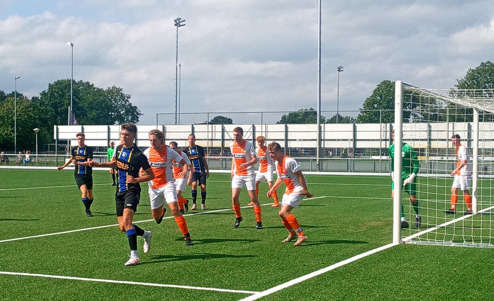 Min en plus voor FC Ommen op het Tempelmantoernooi in Nieuwleusen - FC ...