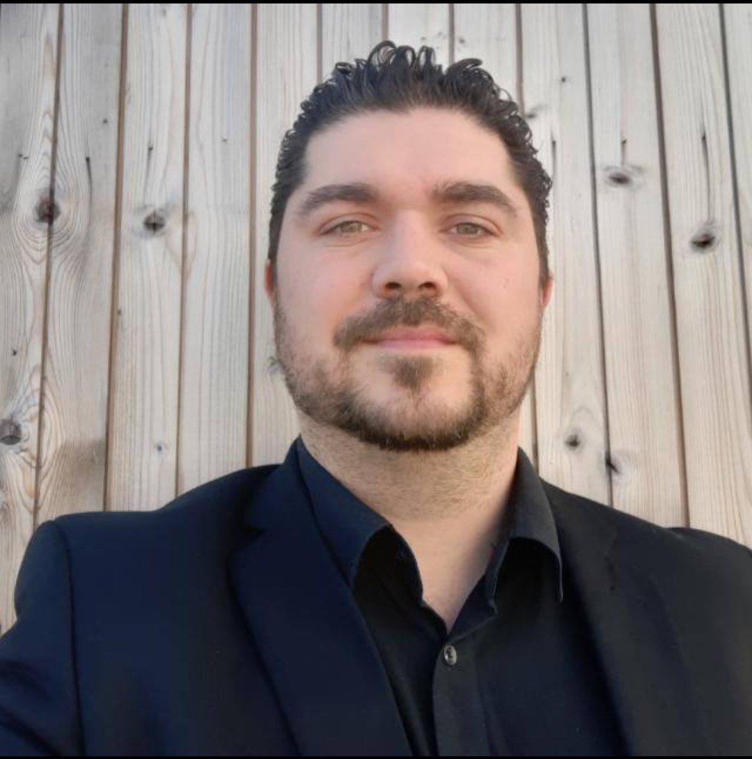 David van Dam nieuwe trainer Overmaas 1 - R.V. & A.V. Overmaas