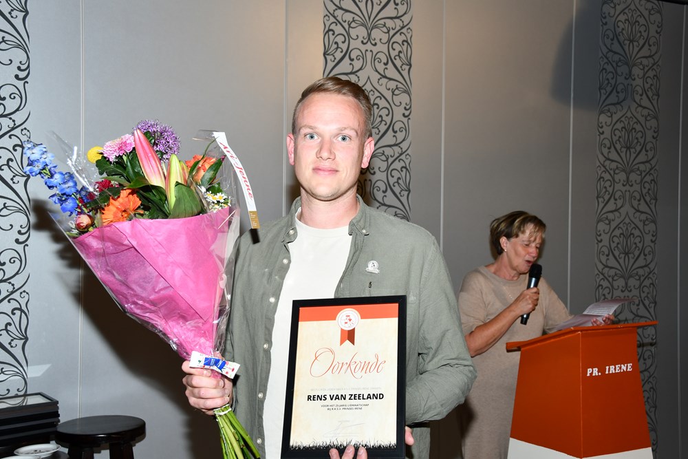 25-jarige jubilea voetbal foto's en teksten - RKSV Prinses Irene ...