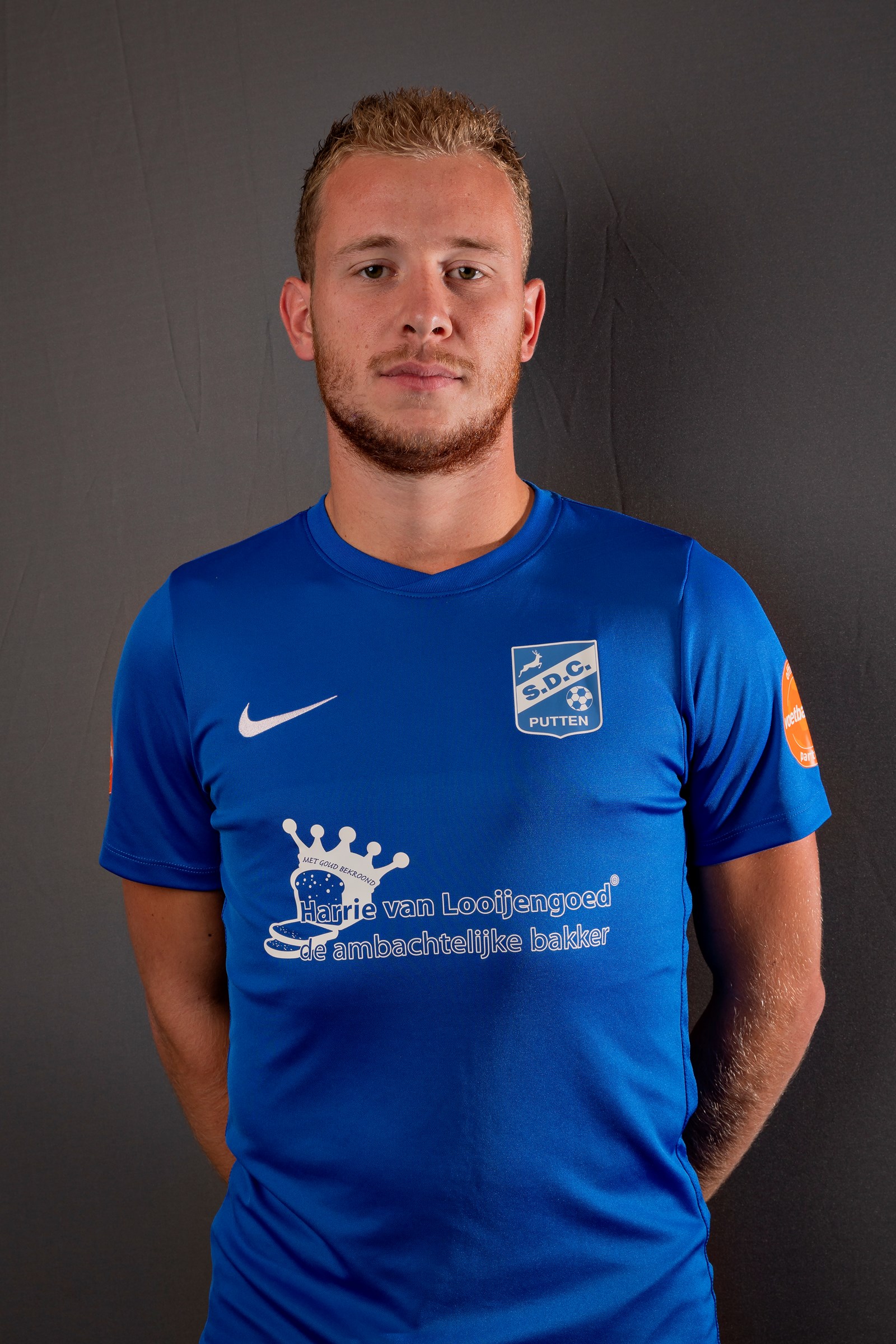 Mark Doppenberg vertrekt aan het einde van het seizoen naar s.v. Rood ...