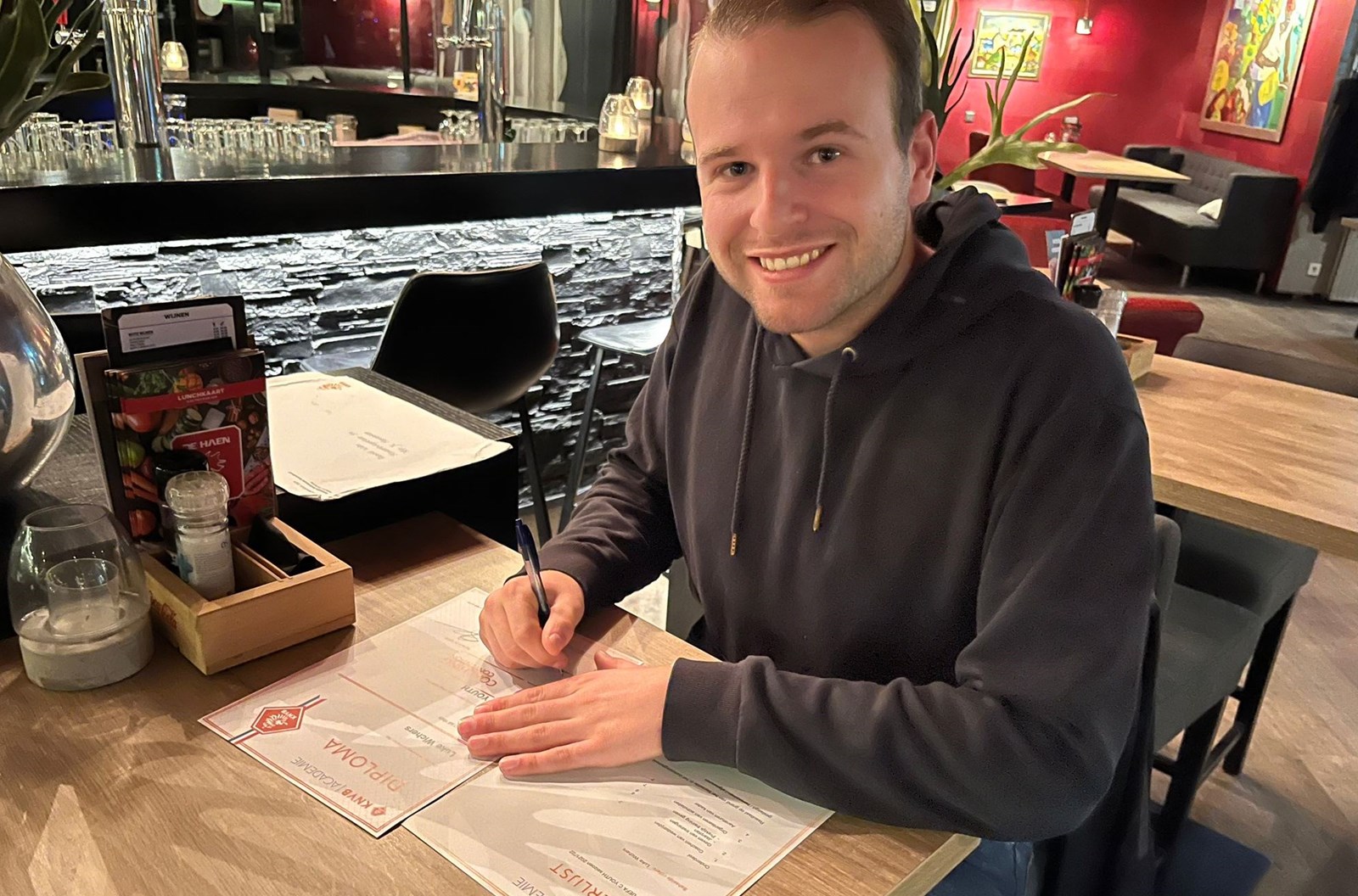 Luke Wichers behaalt diploma TC3 (UEFA C) - SDC Putten