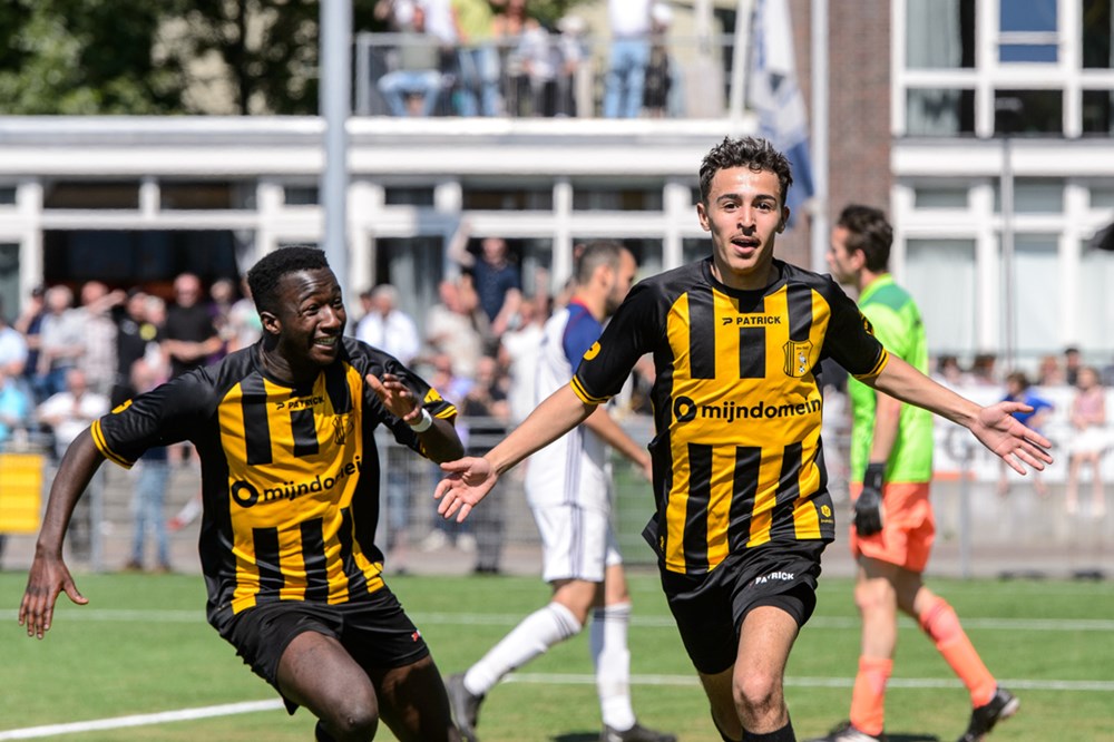 Na enerverende thriller: RAS degradeert naar vijfde klasse - Hvv RAS