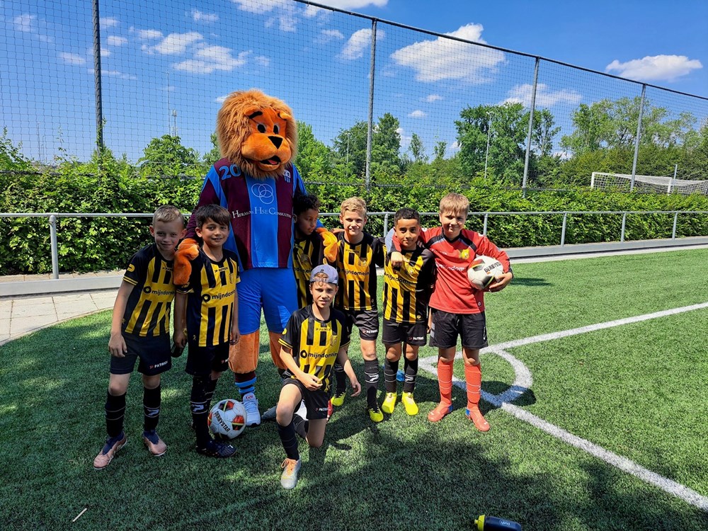 RAS Jo10-1 wint groot internationaal toernooi in Limburg - Hvv RAS