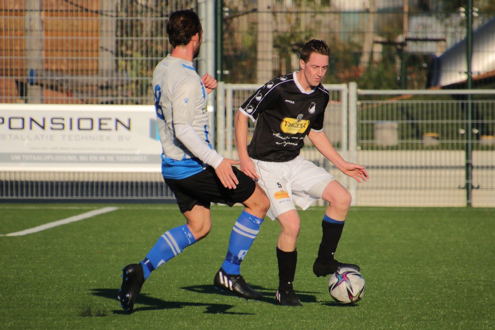 RVC'33 klimt weer iets - RVC '33 uit Reeuwijk Dorp