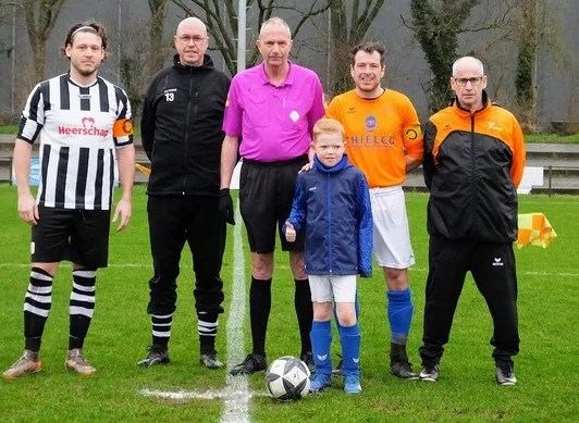 Reuver doet zichzelf tekort tegen Roggel 2 – 2 - V.V. Reuver