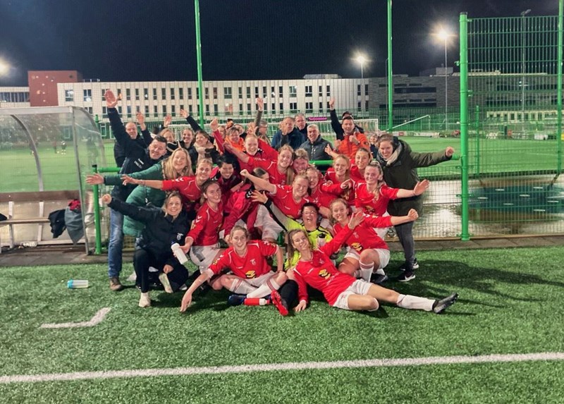 Rhode VR1 wint wederom in bloedstollende wedstrijd van Oss - Rhode.nl