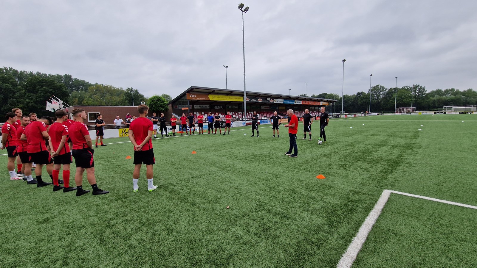 Start nieuwe seizoen selectie - Rhode.nl